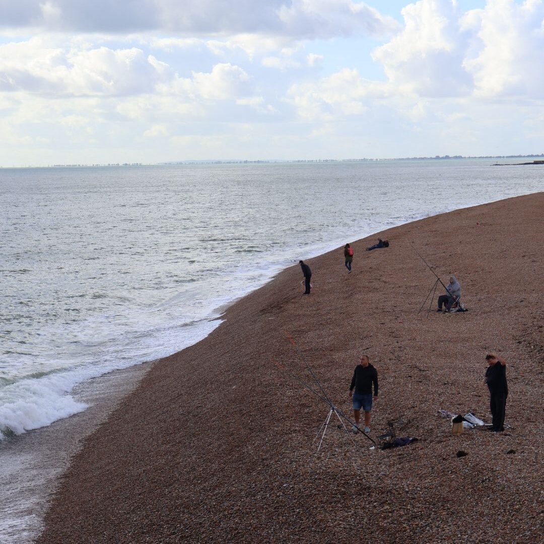 【英國 Folkestone 福克斯通旅遊攻略】海邊藝術小鎮 – 倫敦近郊一日遊 – 莫務正業